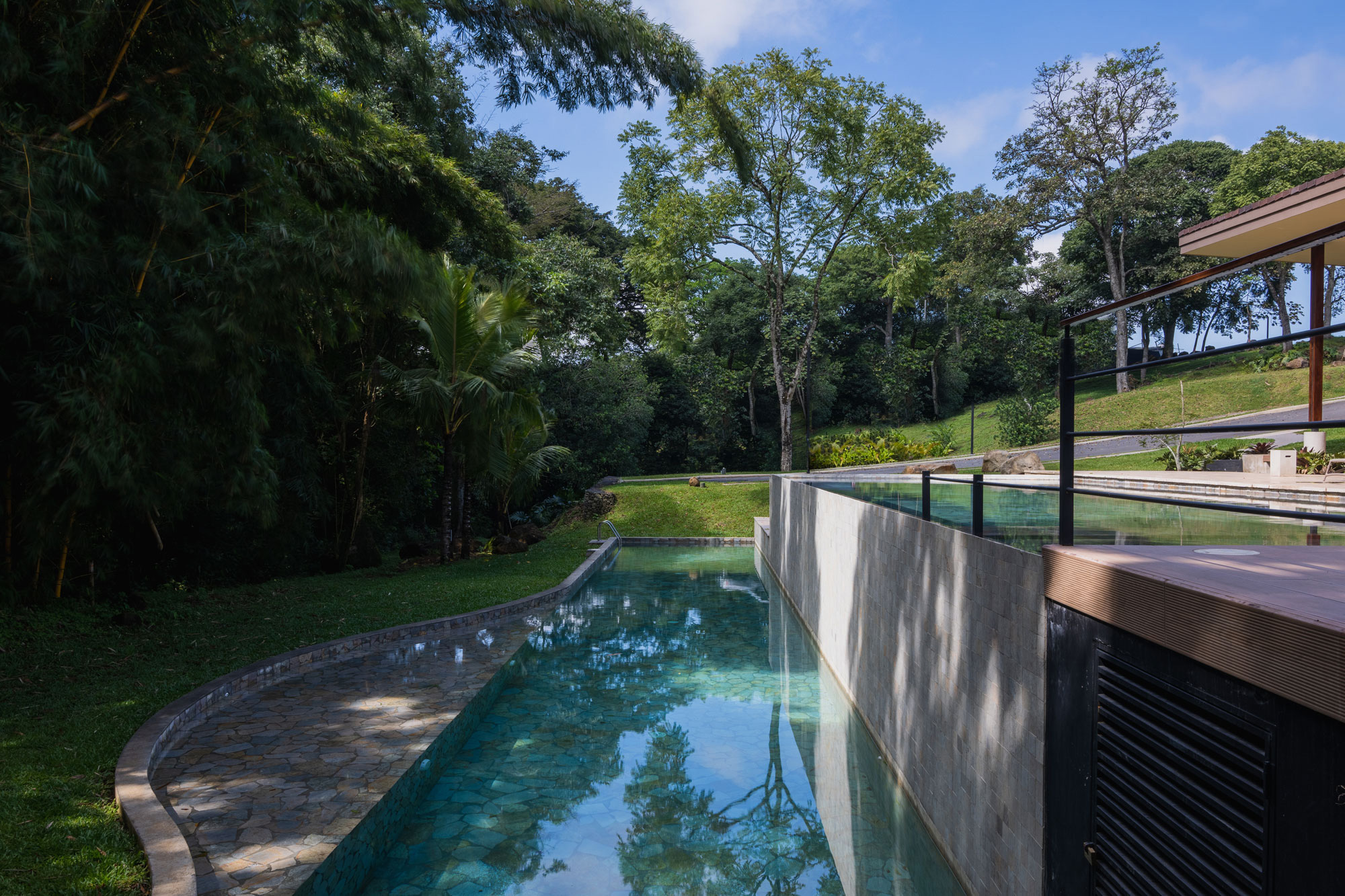 Luxury Gated Community in San José – Lots & Custom Homes Green City